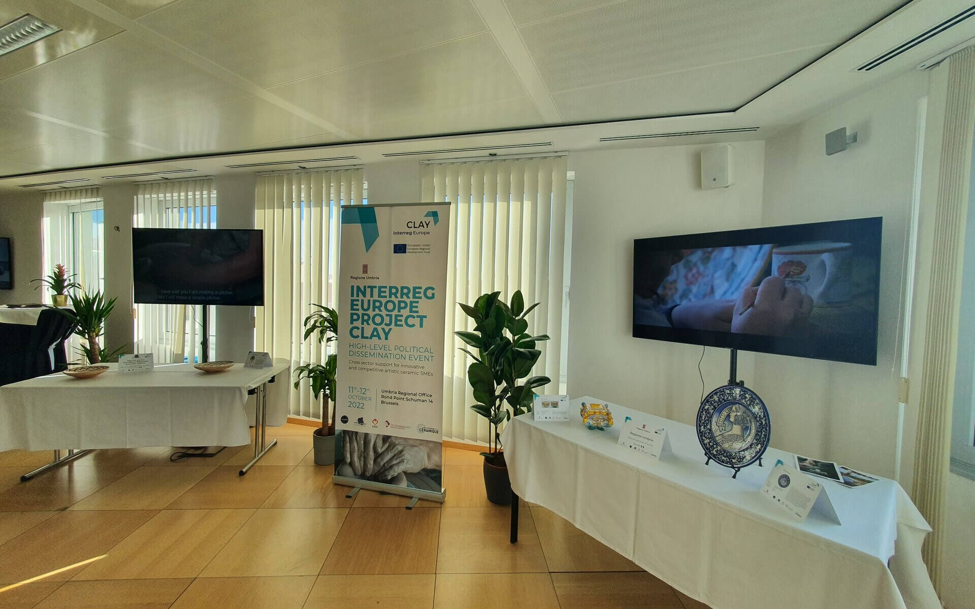 CLAY: a very special ceramics fair in the heart of Europe - RESOLVO